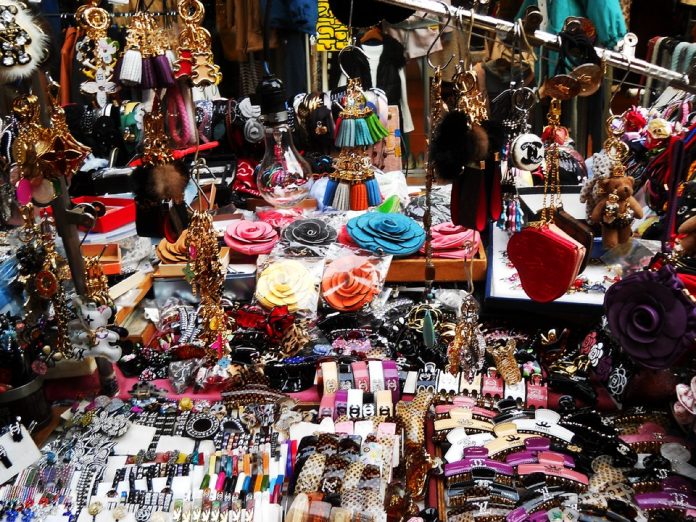 What to buy in Busan? — +25 Top Busan souvenirs, must have & best ...