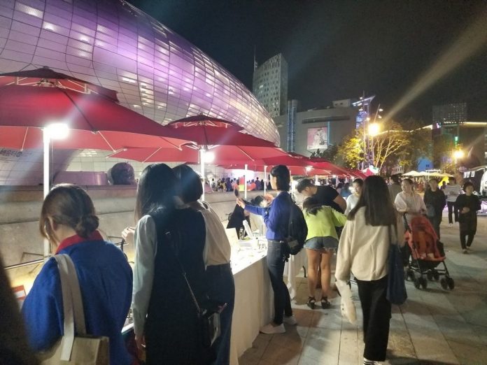 Top markets in Seoul — 7 best street food markets & best markets in ...