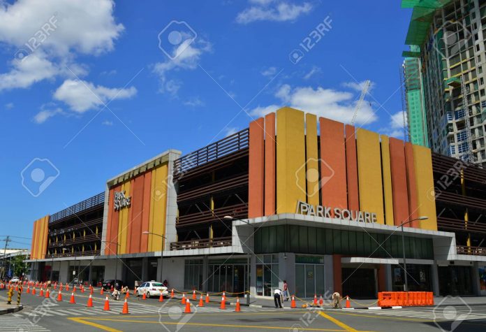 Tiangge at Virra Mall, Greenhills (shot on 35mm film) - Living + Nomads ...