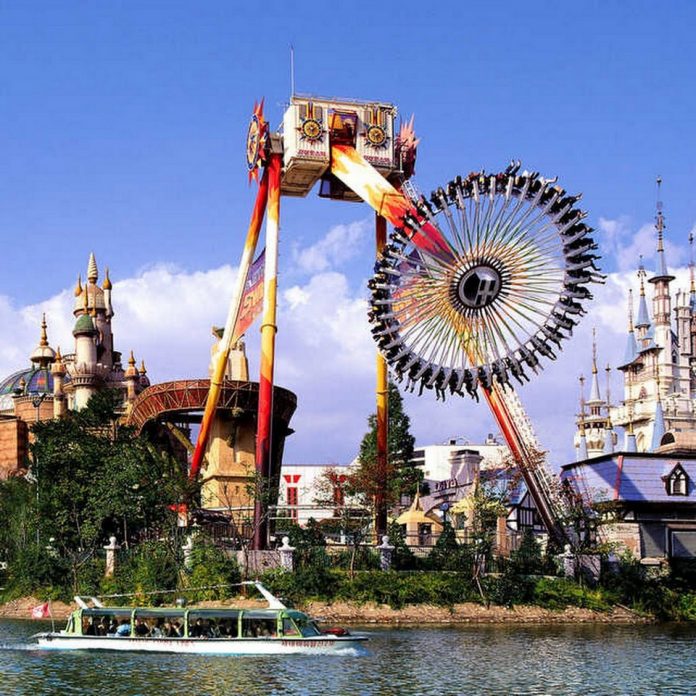 Lotte World vs Everland — Which theme park should you go? - Living ...