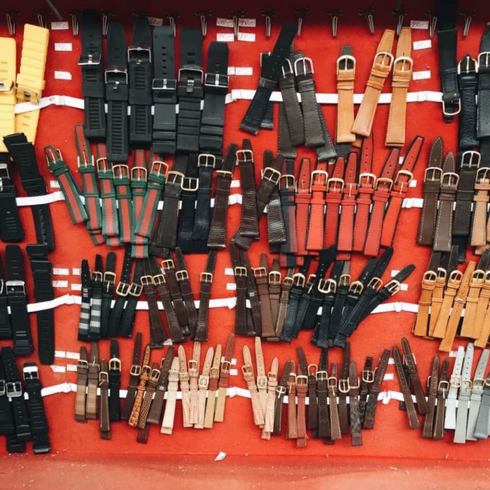 Visit Fuhe Bridge Flea Market (Fuhe Flea Market Taipei) — Discover one ...