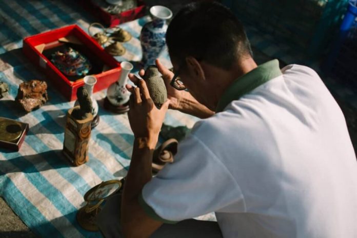 Visit Fuhe Bridge Flea Market (Fuhe Flea Market Taipei) — Discover one ...