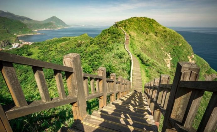 Bitoujiao Taiwan travel blog — Explore Bitoujiao – Jiufen – Shifen in 1 ...