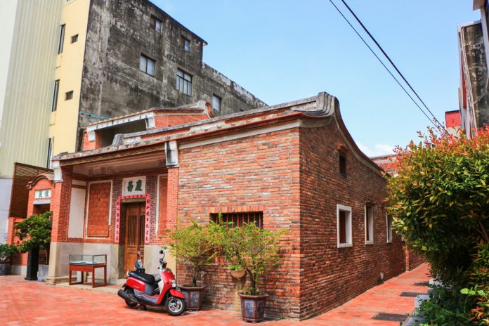 Lukang Taichung blog — Explore the ancient beauty of Lukang Old Street ...