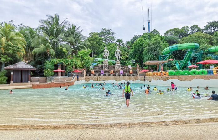 Adventure Cove Waterpark Singapore review — What to do & how to get to ...