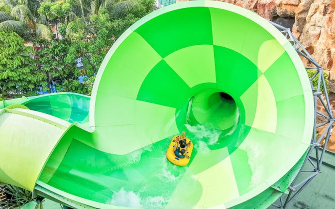 Adventure Cove Waterpark Singapore review — What to do & how to get to ...