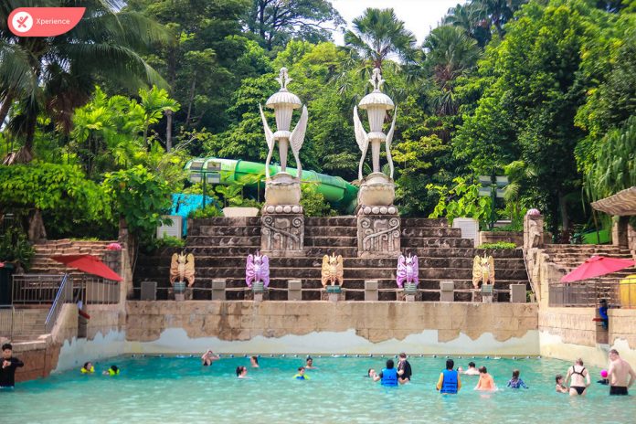 Adventure Cove Waterpark Singapore review — What to do & how to get to ...
