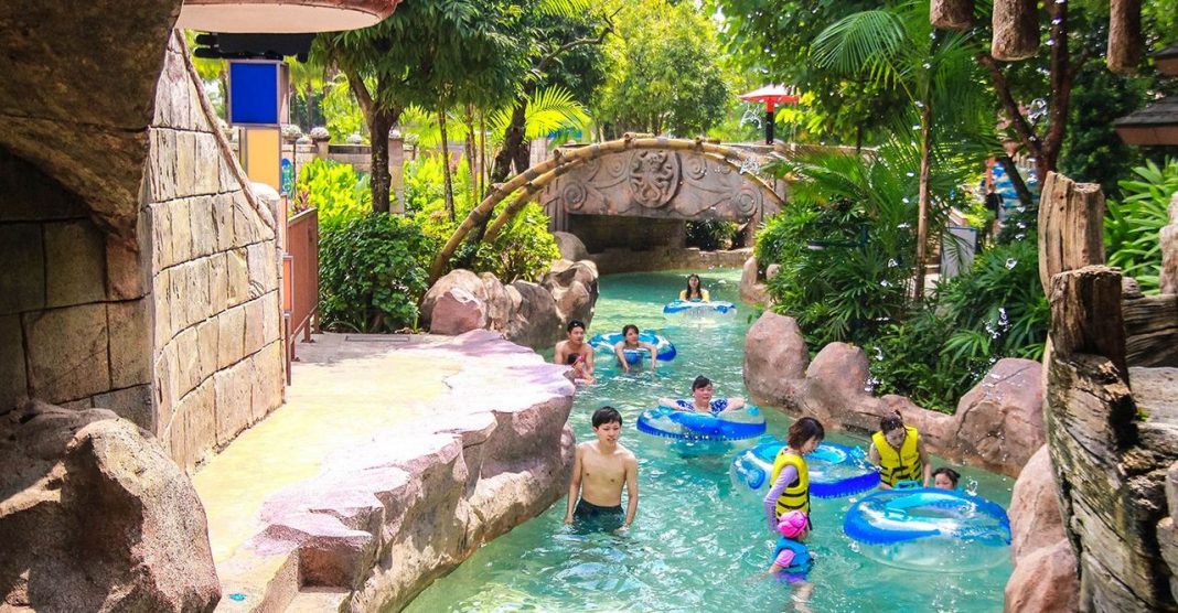Adventure Cove Waterpark Singapore review — What to do & how to get to ...