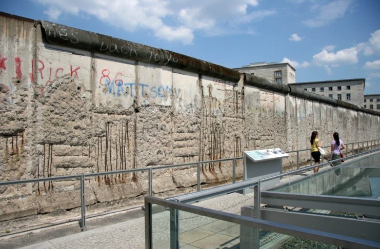 reistag building - Living + Nomads – Travel tips, Guides, News ...