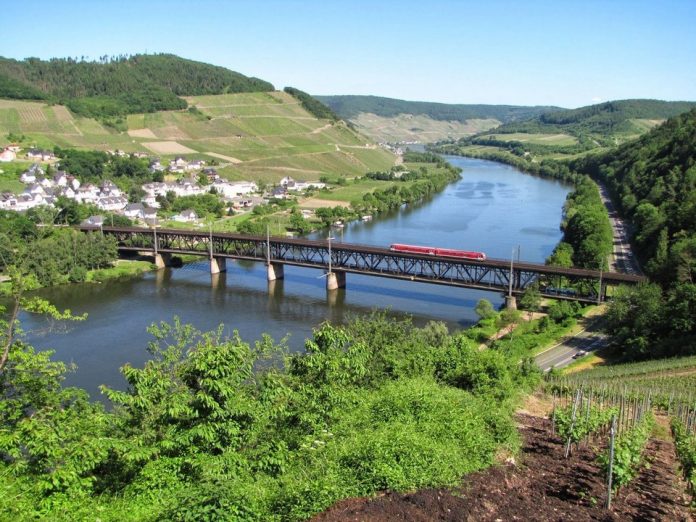 Guide to rail transport in Germany — Germany train guide & How to ...