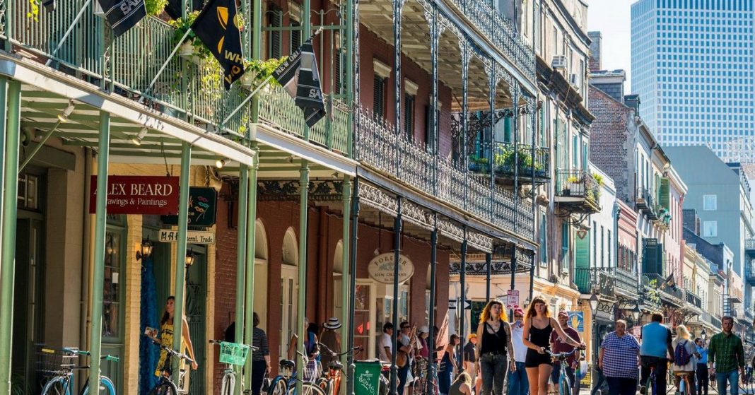 New Orleans's Esplanade Avenue - Living + Nomads – Travel tips, Guides ...