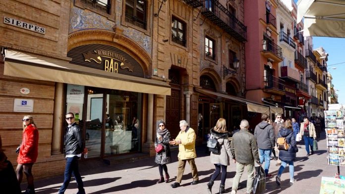The FULLEST Seville guide: Top things to do, Eat, stay & MORE - Living ...