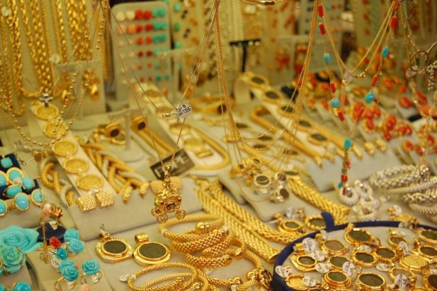 What to buy in Qatar ? — Top +11 must-buy souvenirs, gifts & best ...