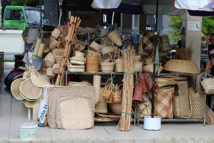 What to buy in Brunei? — Top +9 souvenirs & best things to buy in ...