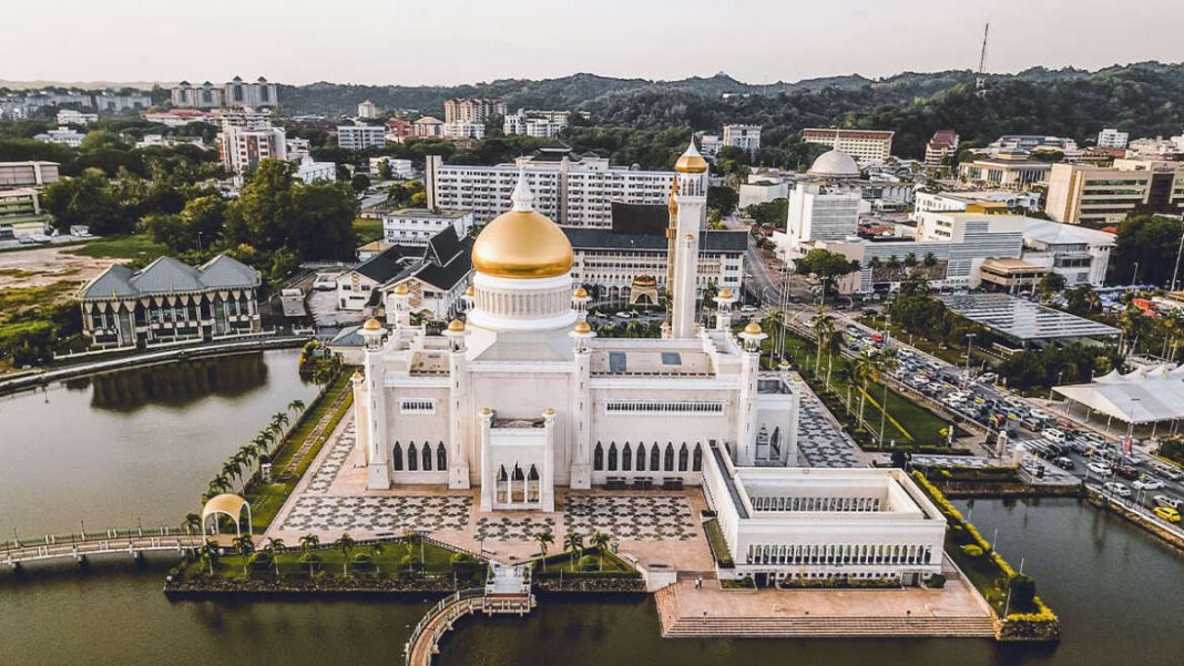 What to buy in Brunei? — Top +9 souvenirs & best things to buy in ...
