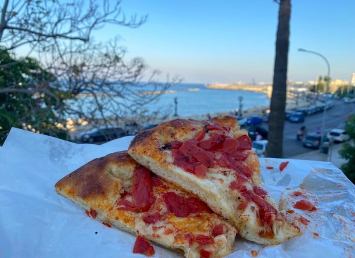 Panzerotti bari - Living + Nomads – Travel tips, Guides, News ...