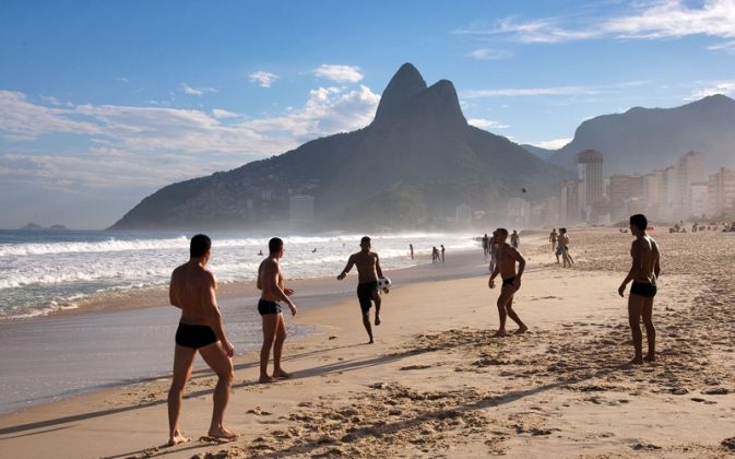15+ most famous & best places to visit in Rio de Janeiro - Living ...