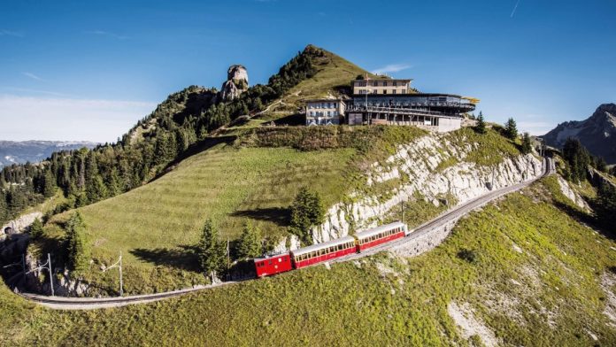 Most beautiful train rides in Switzerland — 9 best train trips & most ...