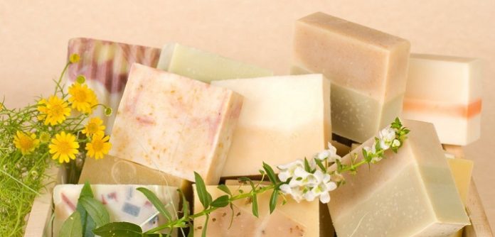 What to buy in France? — 25+ must-buy souvenirs, gifts & best things to ...