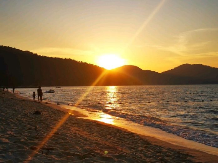 Top beaches in Penang — 7+ most beautiful & best beaches in Penang ...