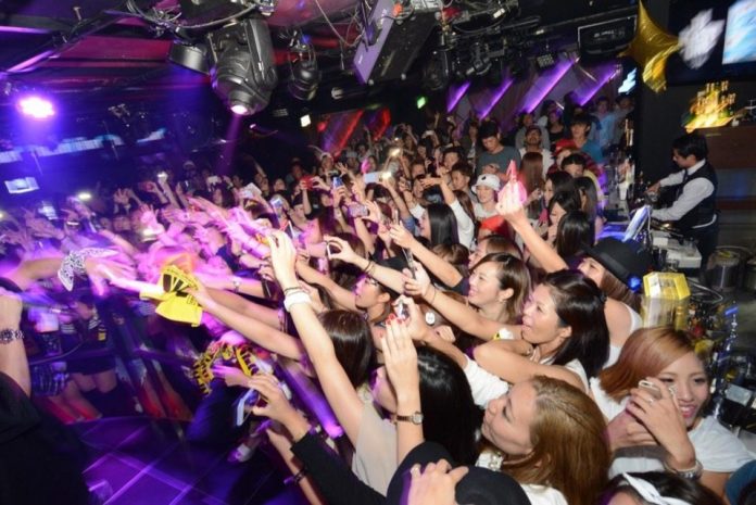 Best nightlife in Osaka — 10 best nightclubs & best bars in Osaka for ...