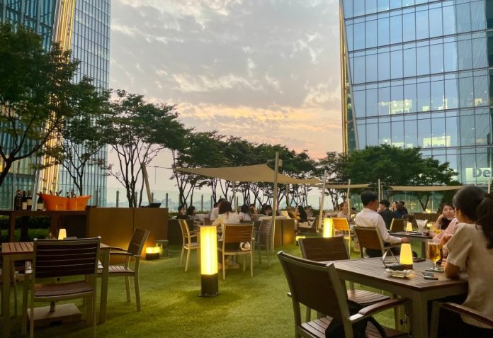 Seoul nightlife — 15+ top sky bars & best rooftop bars in Seoul ...