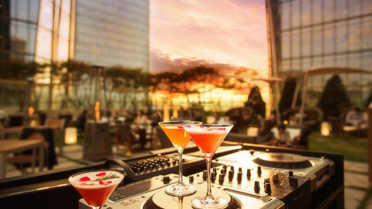 Seoul nightlife — 15+ top sky bars & best rooftop bars in Seoul ...