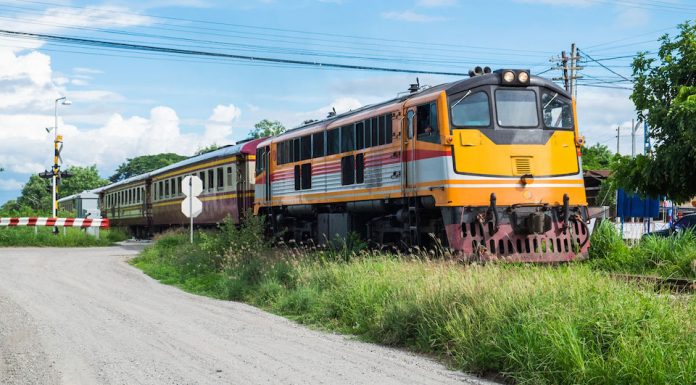 Lomprayah bus - Living + Nomads – Travel tips, Guides, News & Information!