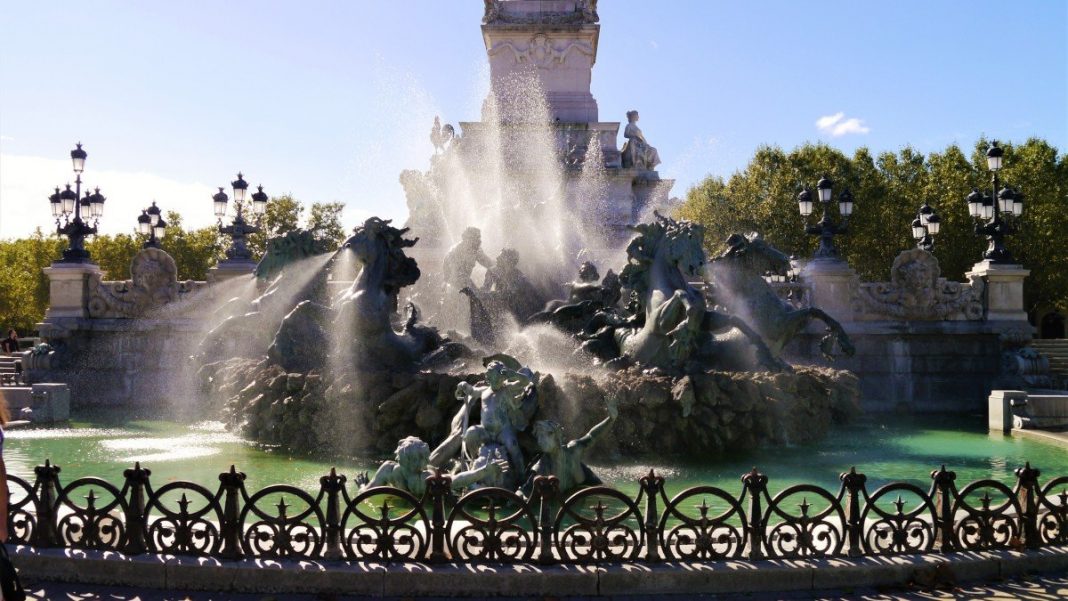 Basilica of Saint Severinus bordeaux - Living + Nomads – Travel tips ...