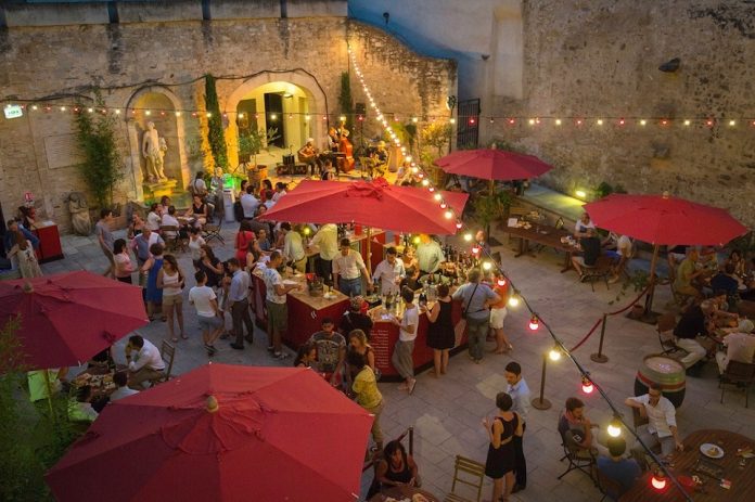 Avignon travel blog — The fullest Avignon travel guide guide for first ...