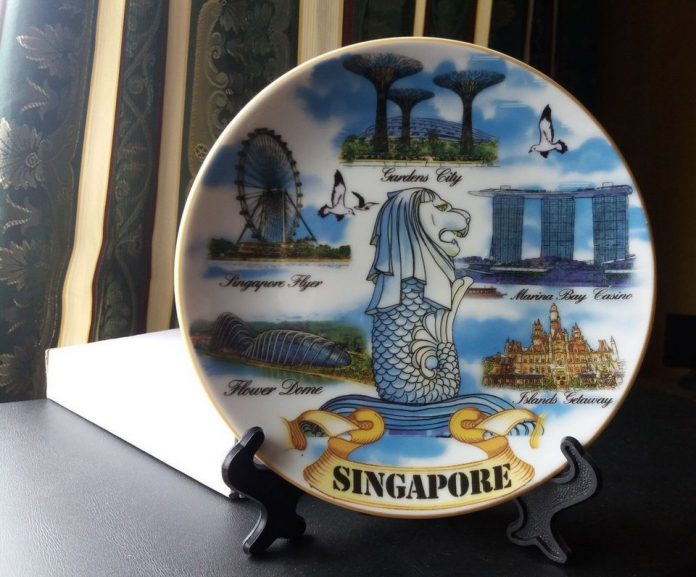 Merlion Mascot Keychain, Singapore - Living + Nomads – Travel tips ...