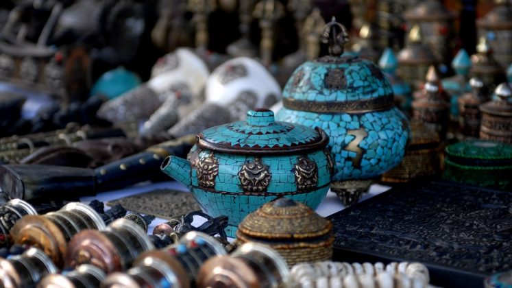 What to buy in Ladakh? — Top 9+ souvenirs & best things to buy in ...