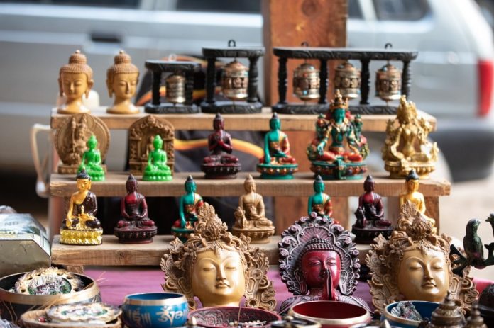 buddhist sculptures and panintings bhutan (12) - Living + Nomads ...