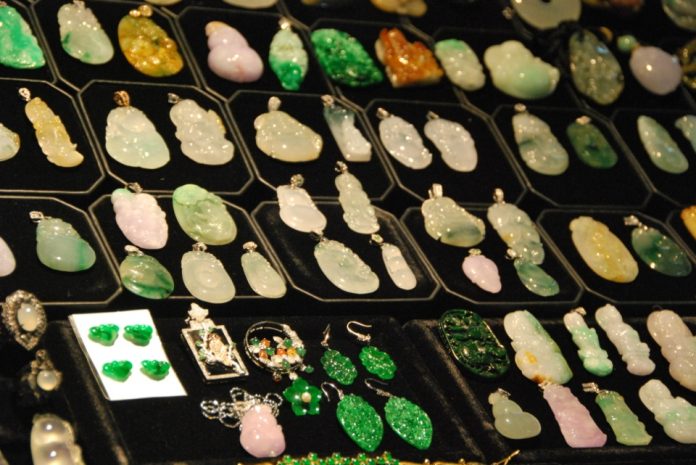 What to buy in Taiwan? — 15+ must-have souvenirs & best things to buy ...