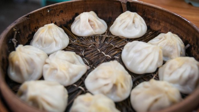 What to eat in Shanghai? — 17+ most popular, must eat & best street ...