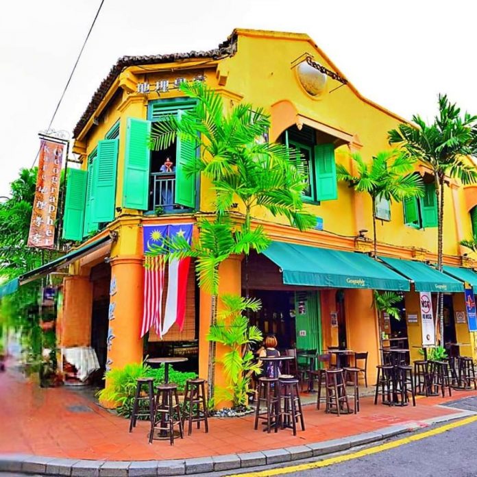 Guide to Malacca nightlife — 10+ where to go, top things & what to do ...