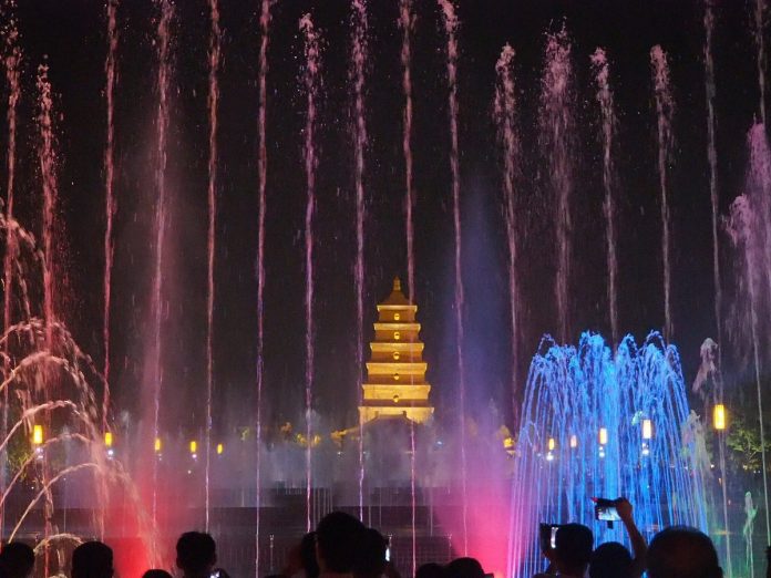 Guide to Xian nightlife (Xi An China nightlife) — 9+ what to do, where ...
