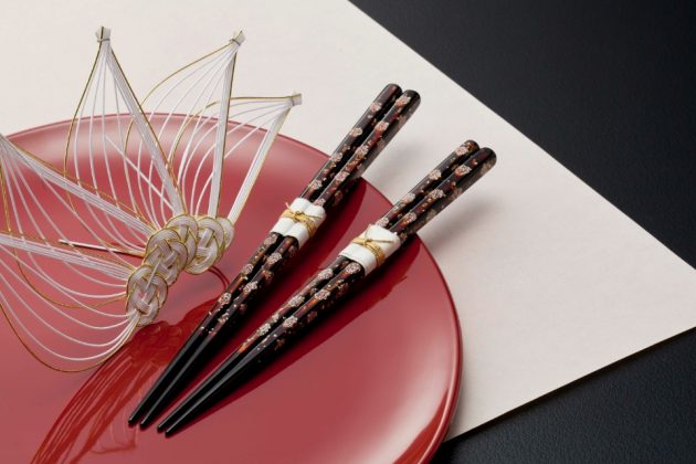What souvenirs to buy in Japan? — Top 12+ must-have Japanese culture ...