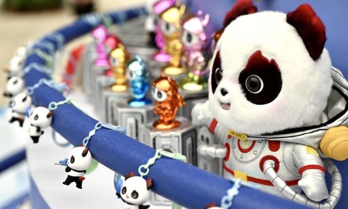 What to buy in Chengdu? 13+ must-have Chengdu souvenirs & best things ...