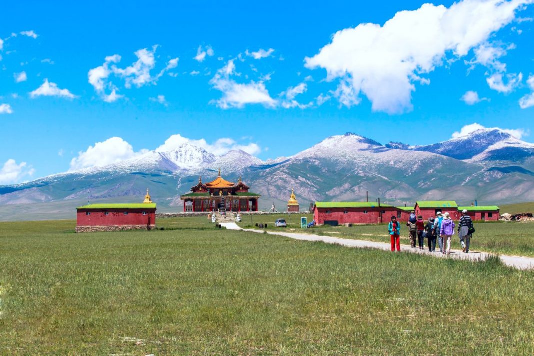 Xinjiang travel itinerary 7 days. How to spend 7 days in Xinjiang ...