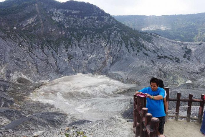 10 must, best & top things to do in Bandung - Living + Nomads – Travel ...