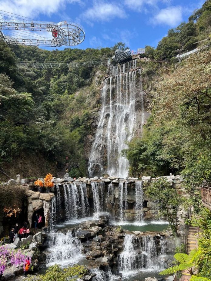 17+ most famous & top places to visit in Guangzhou - Living + Nomads ...