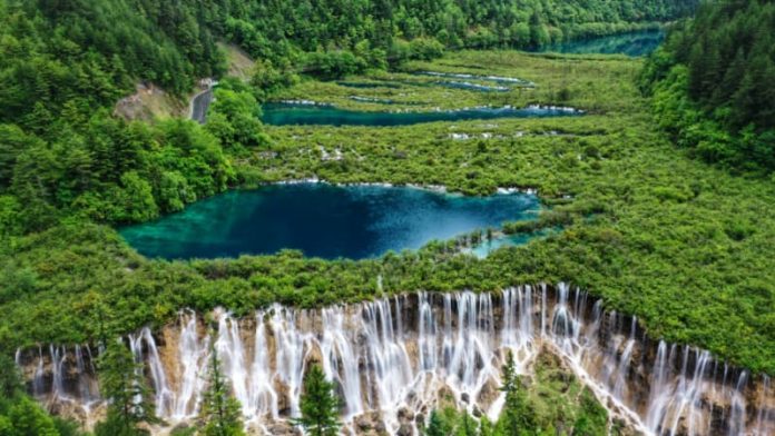 Chengdu Jiuzhaigou itinerary 4 days. Suggested 4 days itinerary to ...