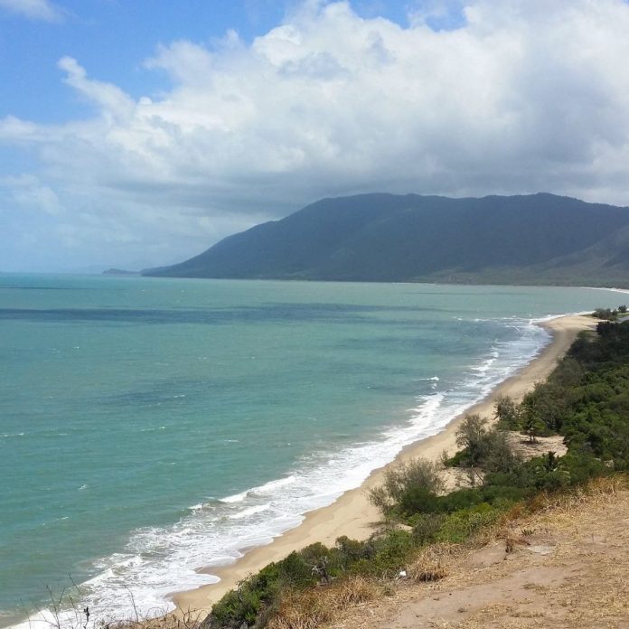 Cairns best beaches. 9+ most beautiful & best beaches in Cairns and ...