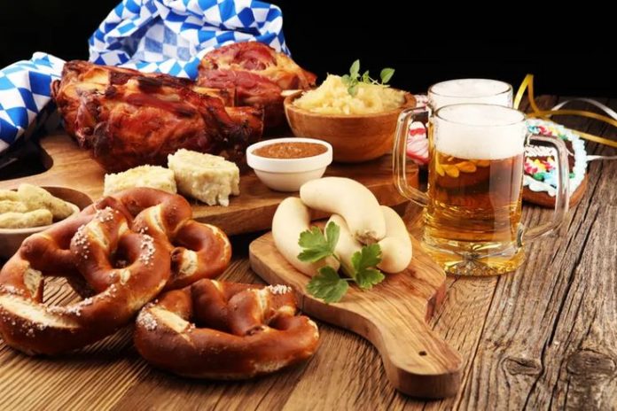 Must eat in Germany. 15+ most famous & must try food in Germany ...