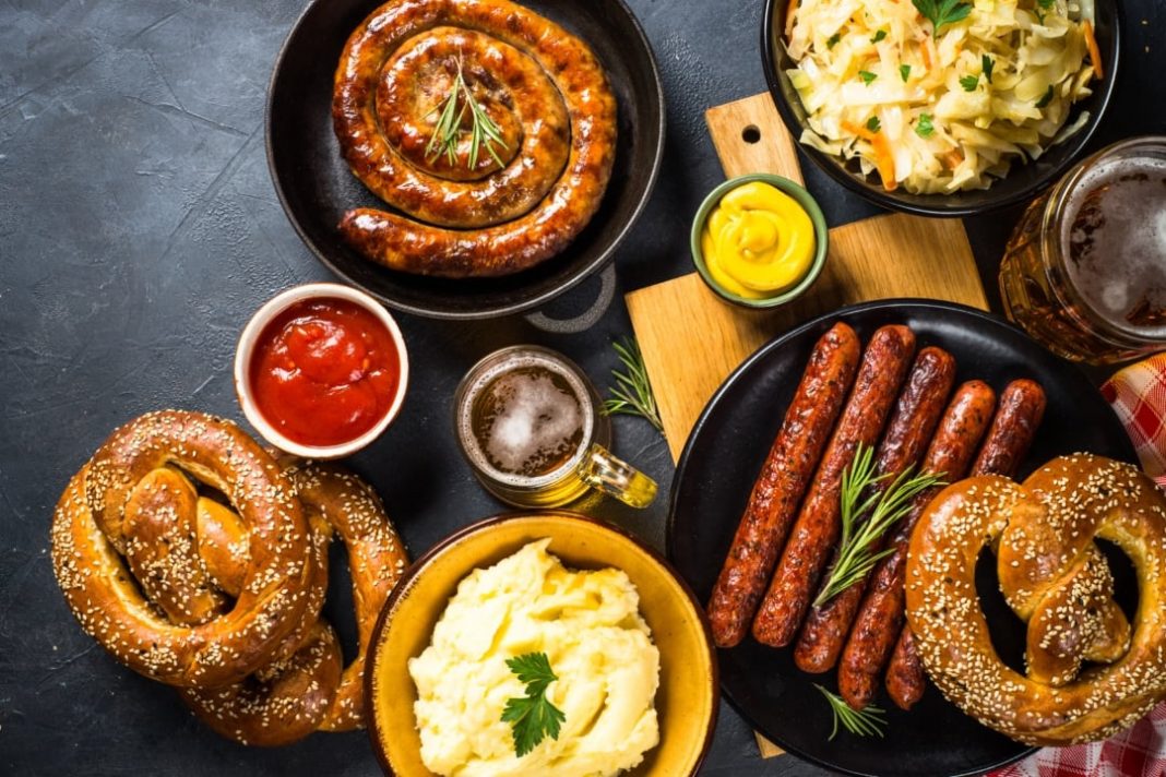 Must eat in Germany. 15+ most famous & must try food in Germany ...