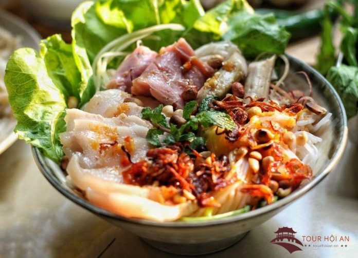 What to Eat in Hoi An? 24+ Famous, delicious specialties & must try ...