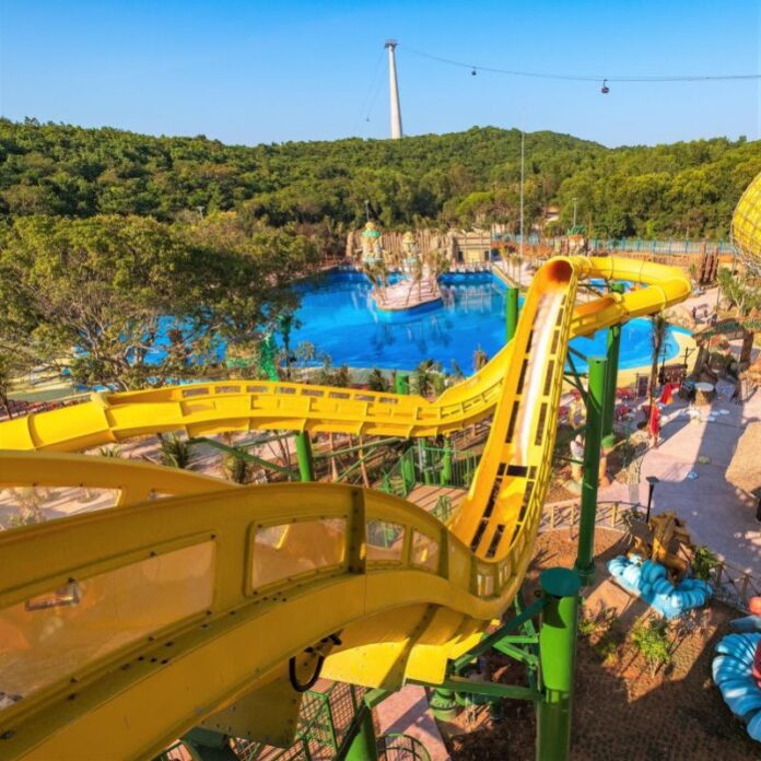 The ultimate guide to Aquatopia Water Park: An Experiencing the Water ...